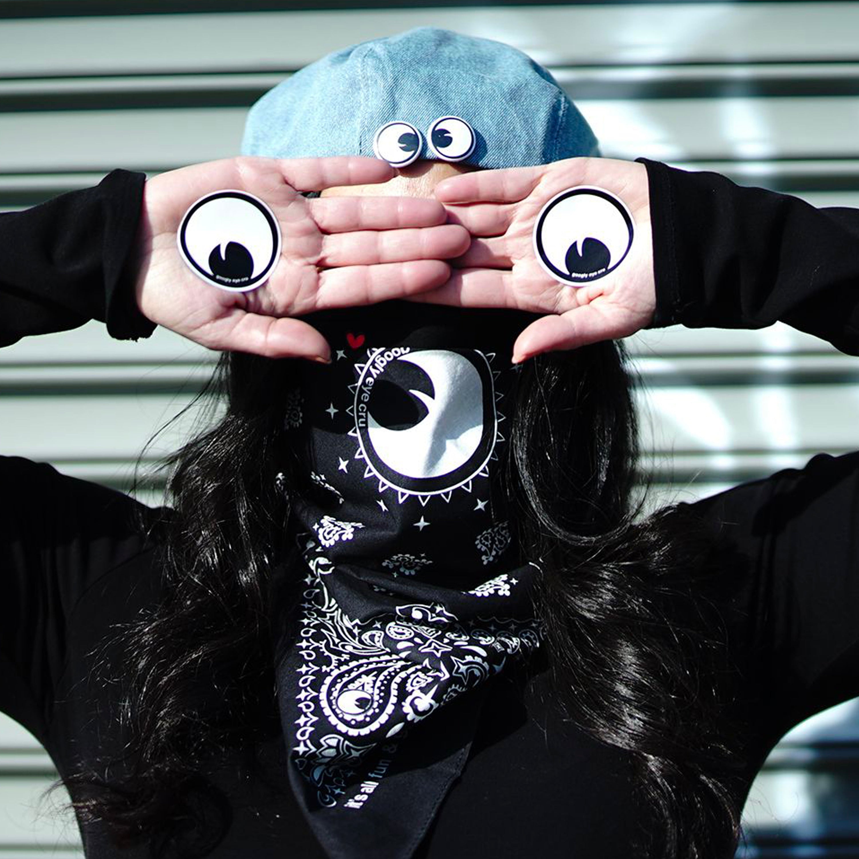 googly eye cru – Googlyeyecru